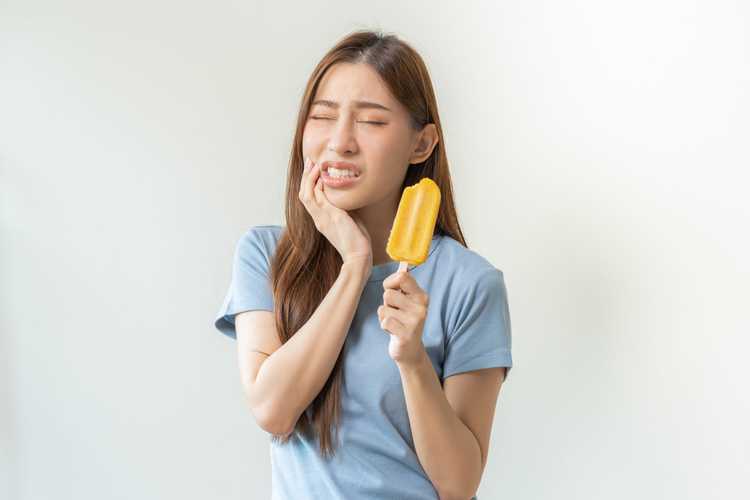 Tooth Sensitivity | Causes, Treatment and Pain Relief